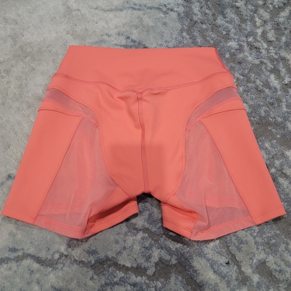 ALO Yoga | Shorts | Alo Yoga High Waisted Heat Wave Mesh Biker Hot ...